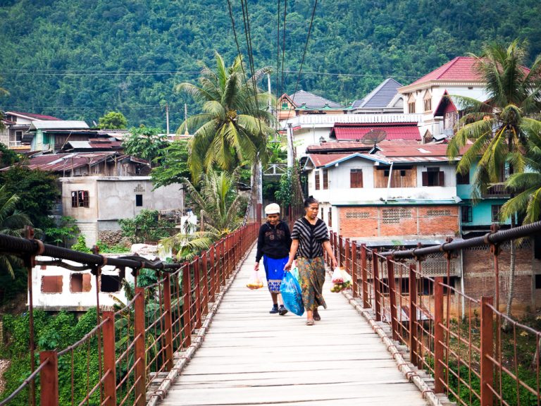 De Muang Ngoi à Muang Khua: traversée de la Nam Ou en bateau