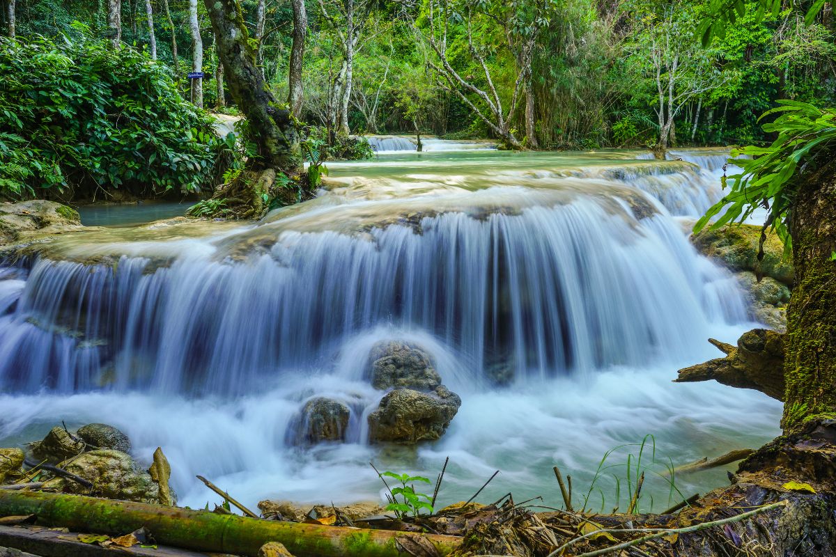 Les chutes de Kuang Si au Laos : Guide complet